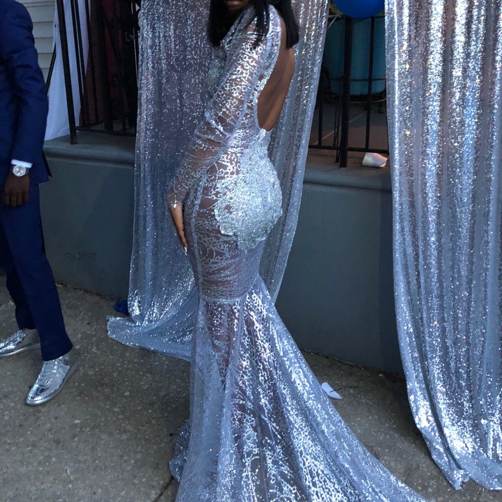 2018 Hand-Made Prom Dress - Gem